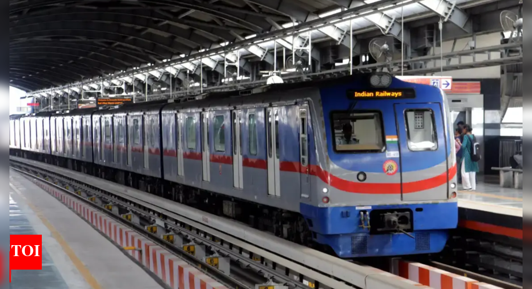 Kolkata Metro: Blue Line plans to run all night for Durga Puja; Green ...