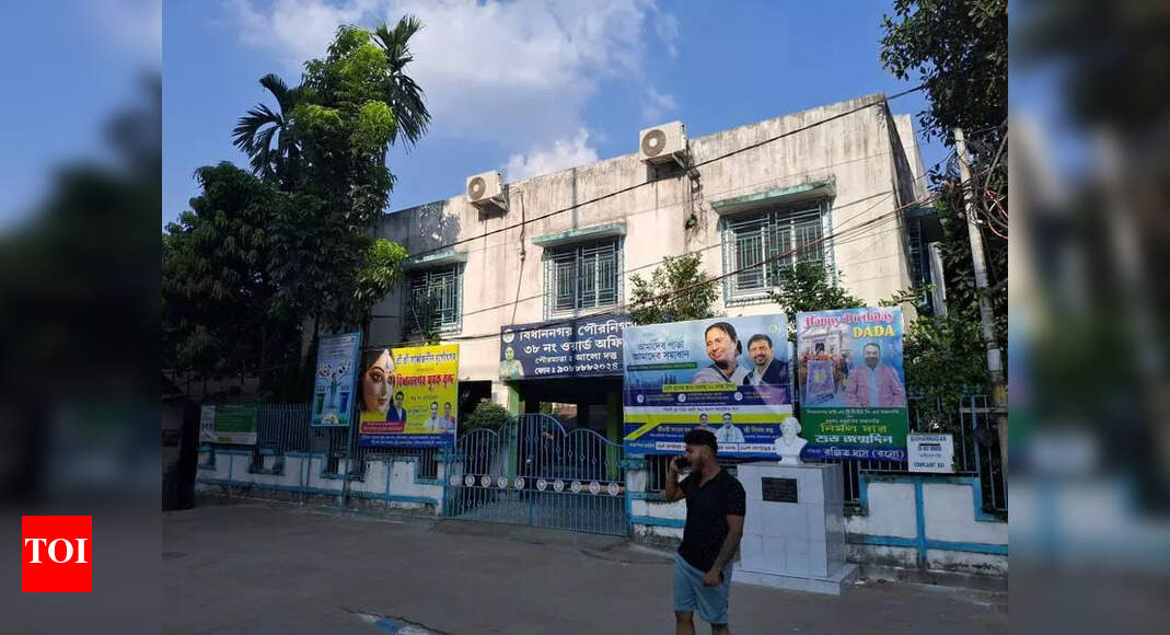 Ex-TMC councillor survives bid on life at Salt Lake office